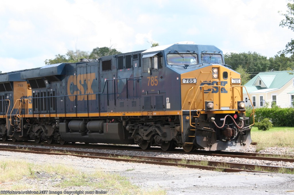 CSX 785